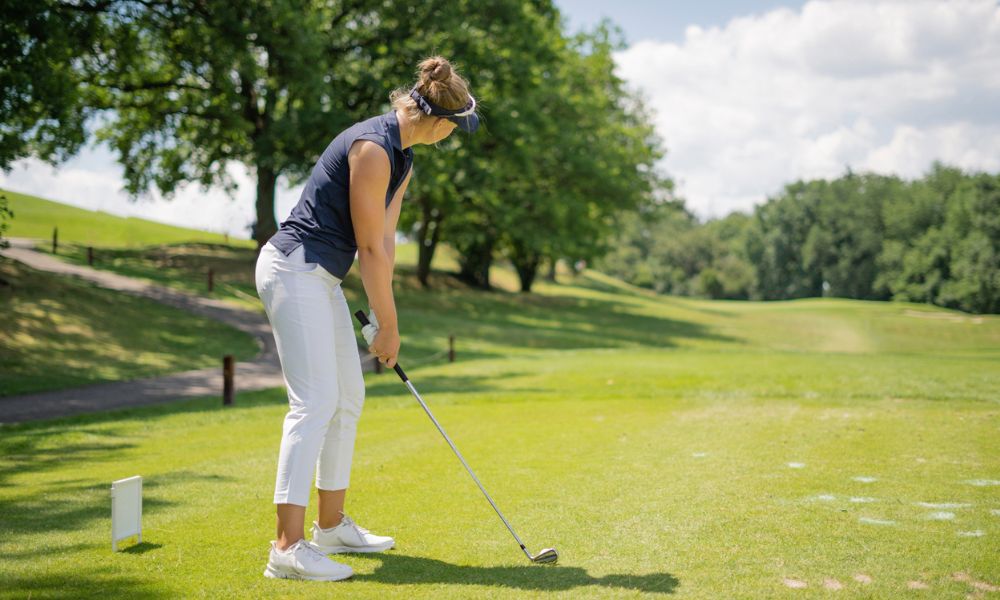 What to Wear to A Golf Tournament: Guide for Women Golfers – Soneven